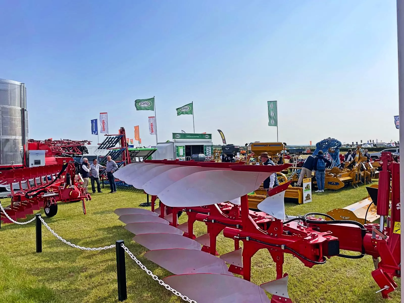 Ovlac strengthens its expansion in the UK alongside Opico at Cereals ...